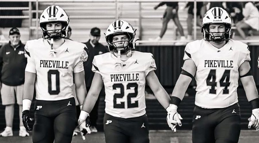 Get the ball to (Mikey) Hager @fb_phs, @PikevilleHSFB, @hagermikey0 ...